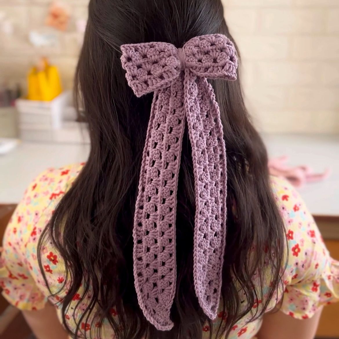 Long Tail Crochet Bow - Crochet Pattern - Free Patterns